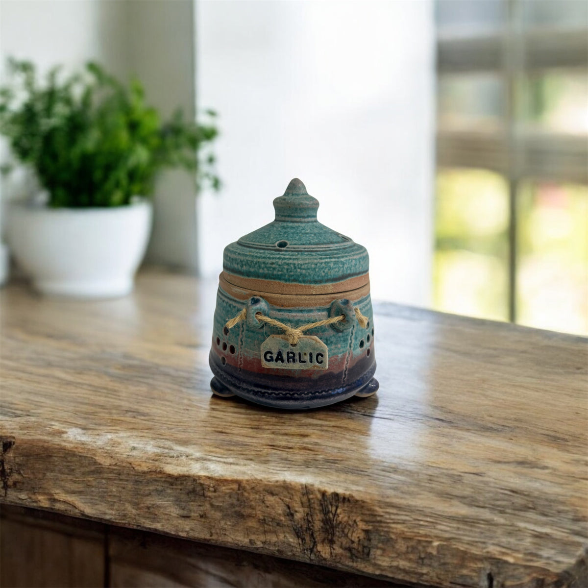 Ceramic Garlic Pot – Four Crows Gallery Cornwall
